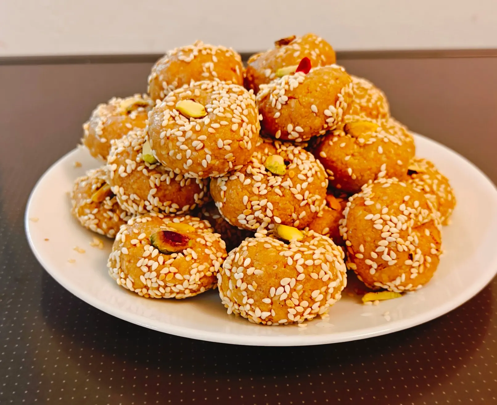 How to Make Til Mawa Laddu | Easy & Delicious Til Mawa Laddu Recipe