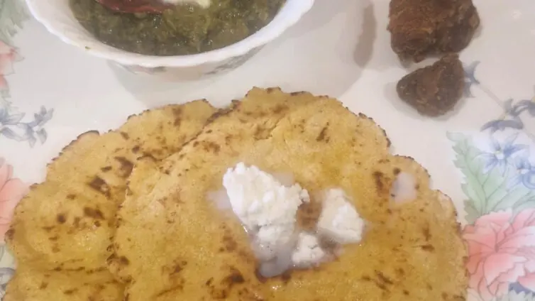 How to Make Traditional Makki Roti & Sarson ka Saag | Easy & Delicious ...